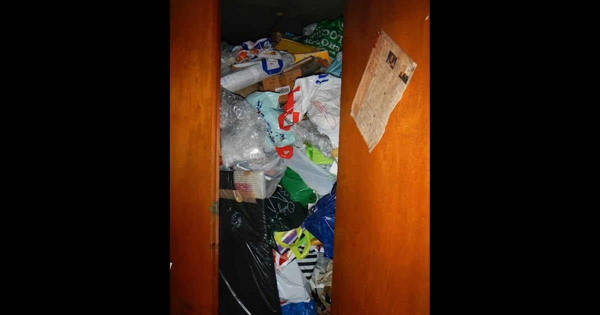 44-Year-Old Hoarder Left Behind Treasure Trove Worth Up to $5 Million ...
