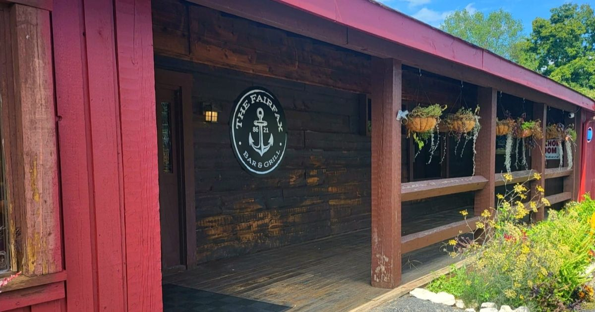 Bar That Stood With Bud Light Pays a Big Price, Resorts to Begging for ...