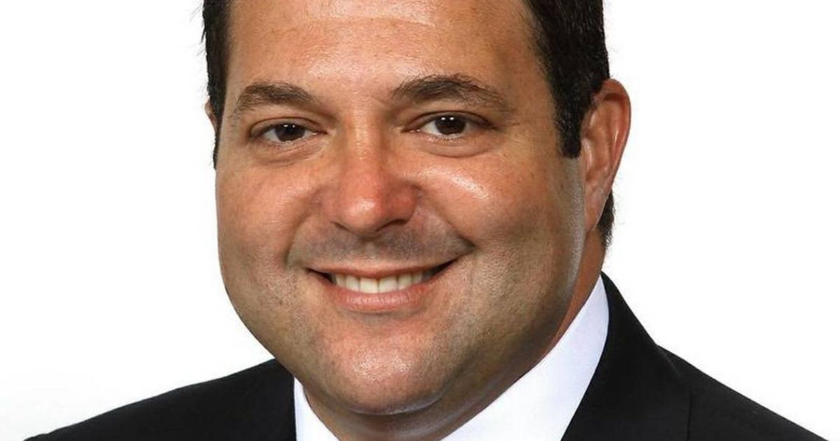 Democratic Mayor Arrested, Facing Three Felonies for Alleged Illegal ...