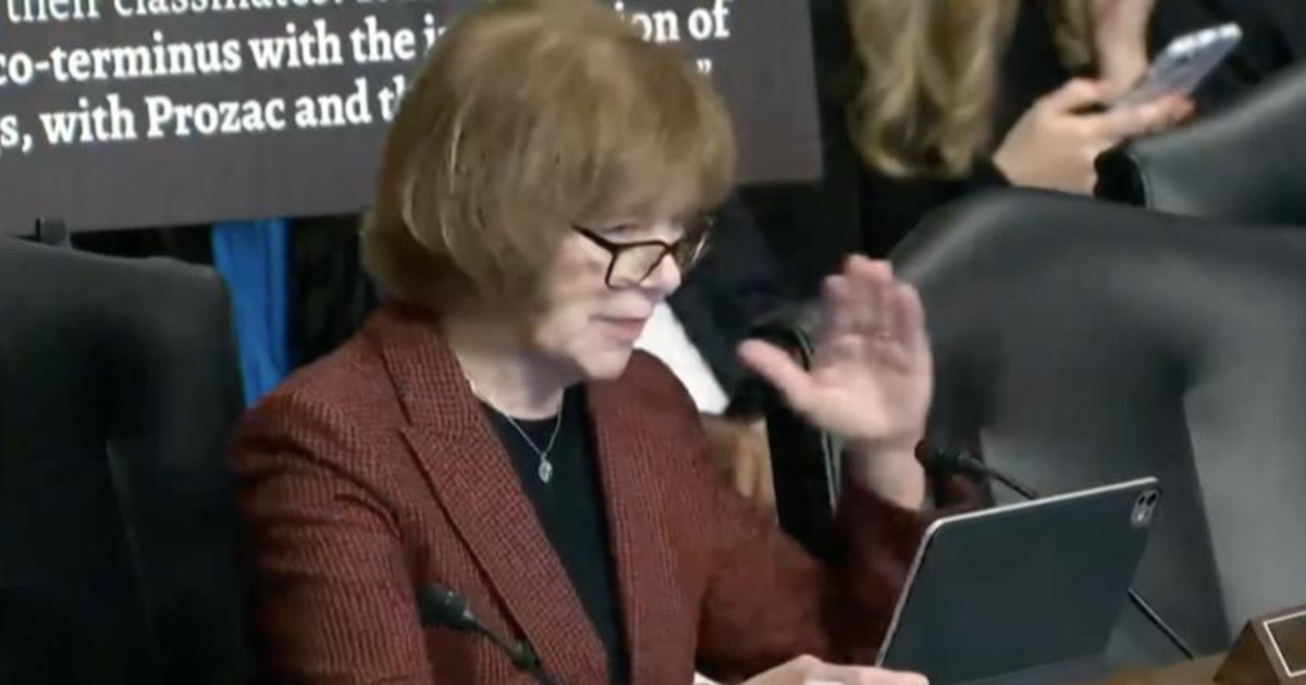 Democratic Sen. Tina Smith Makes Shock Retirement Announcement ...