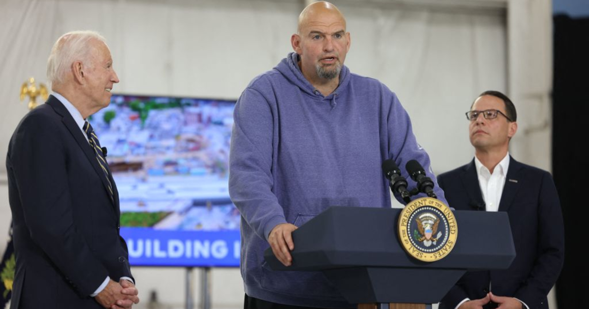 Fetterman Struggles Through Short Speech on Collapsed Bridge, Fails ...