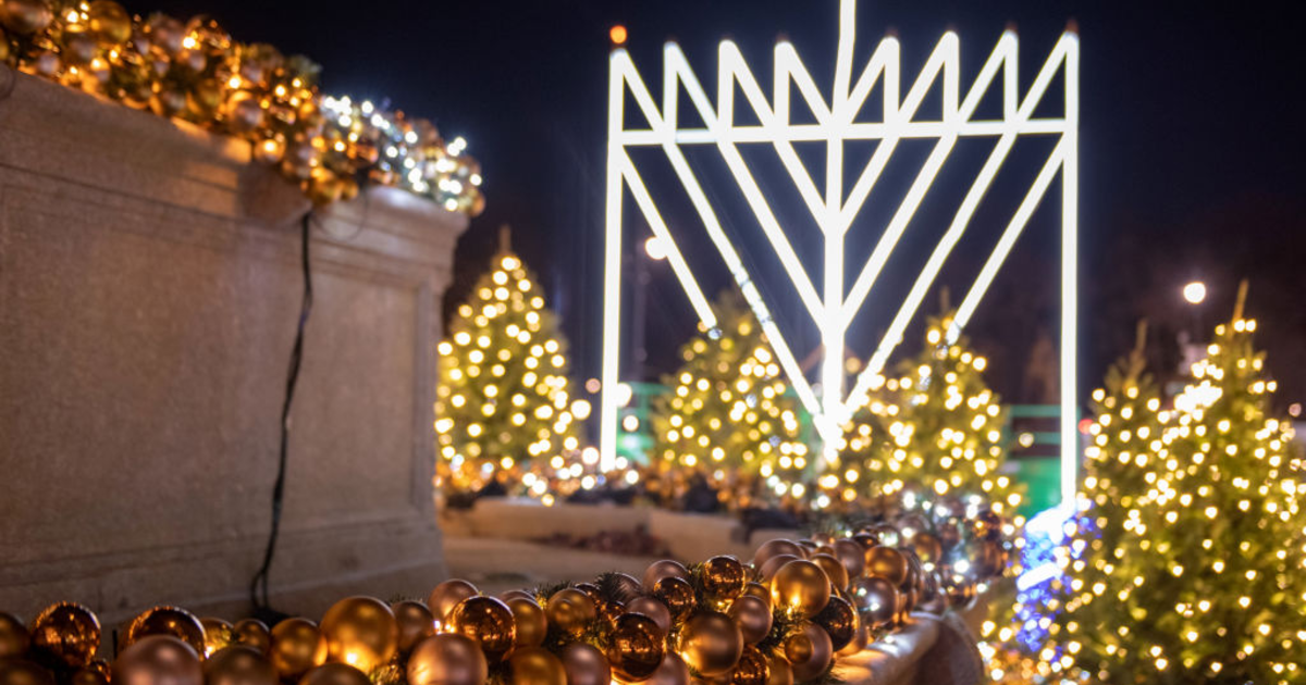 City Council Cancels Plans to Display Hanukkah Menorah Over ‘Increase ...