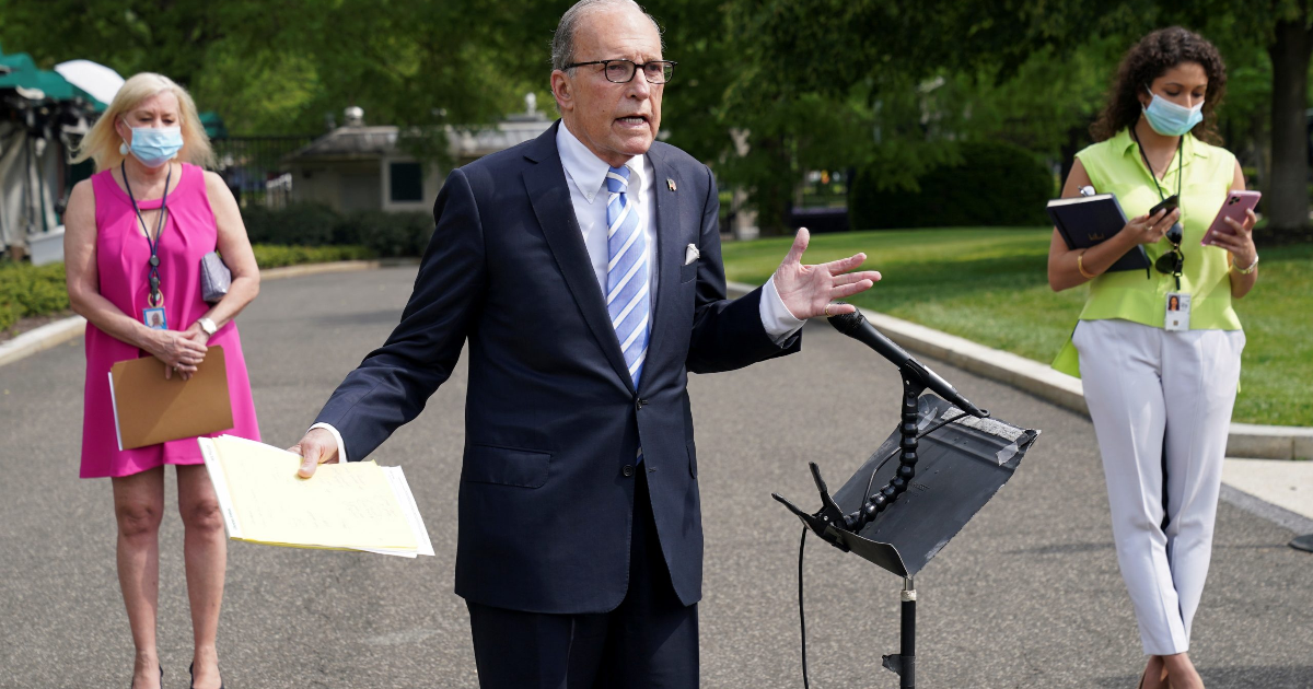 Trump Economic Adviser Urges Wearing of Masks at Tulsa Rally ...