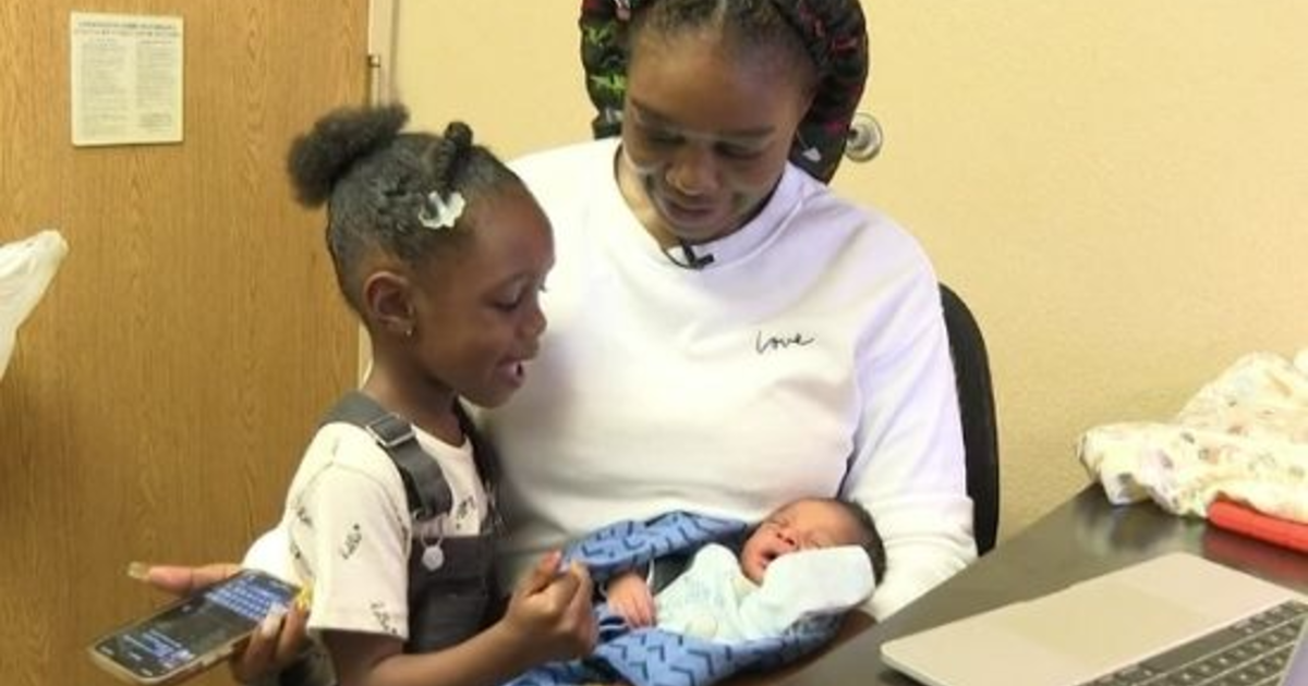 Louisiana Mom Thinks She Has a Stomach Bug, but Realizes It Is Her Baby ...