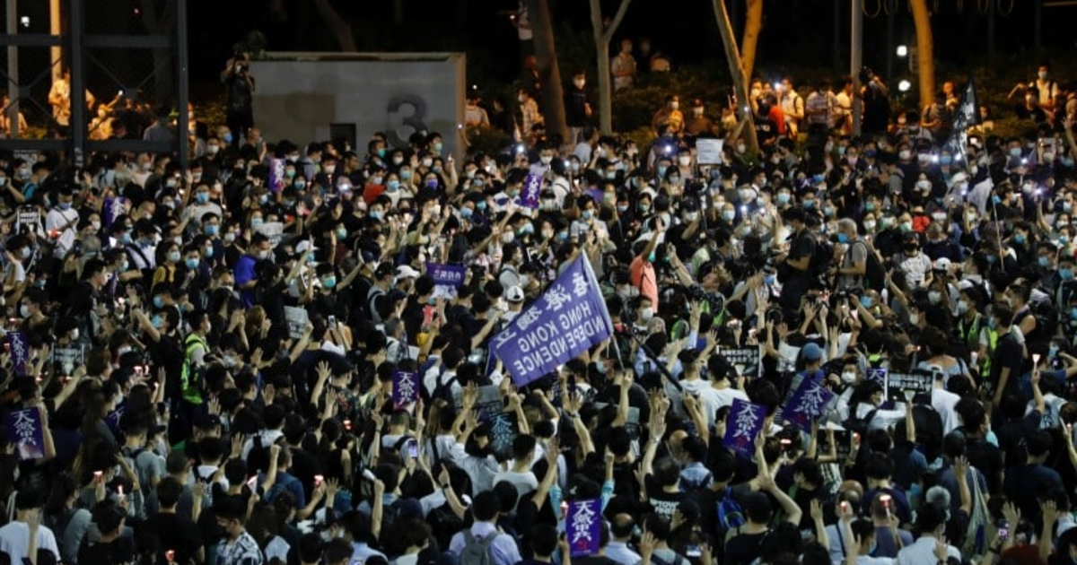 Police Fire Pepper Spray During Hong Kong Tiananmen Memorials ...