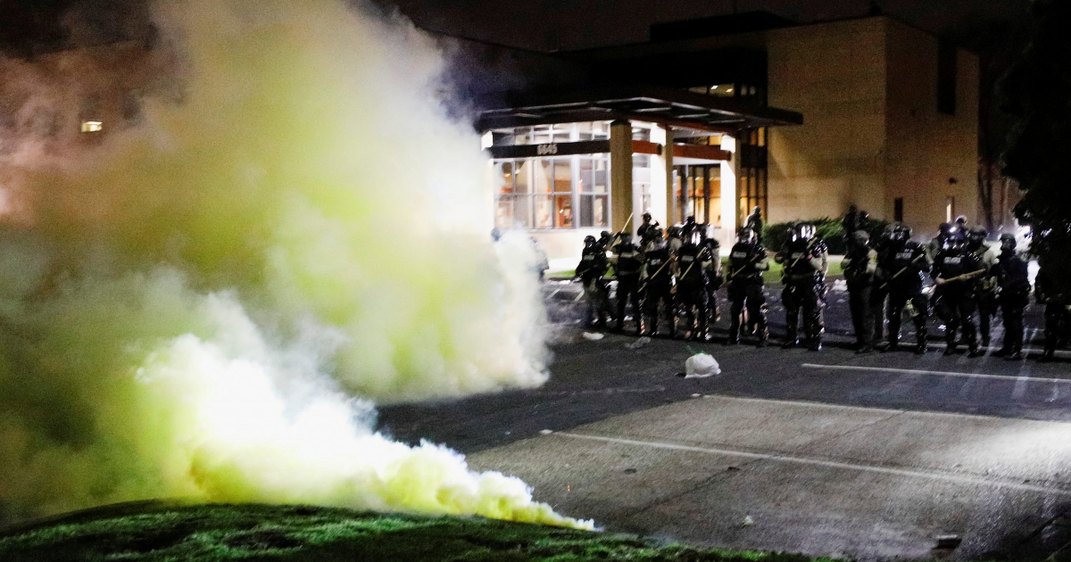 Protests Erupt After Police Shoot Black Man in Minneapolis Traffic Stop ...