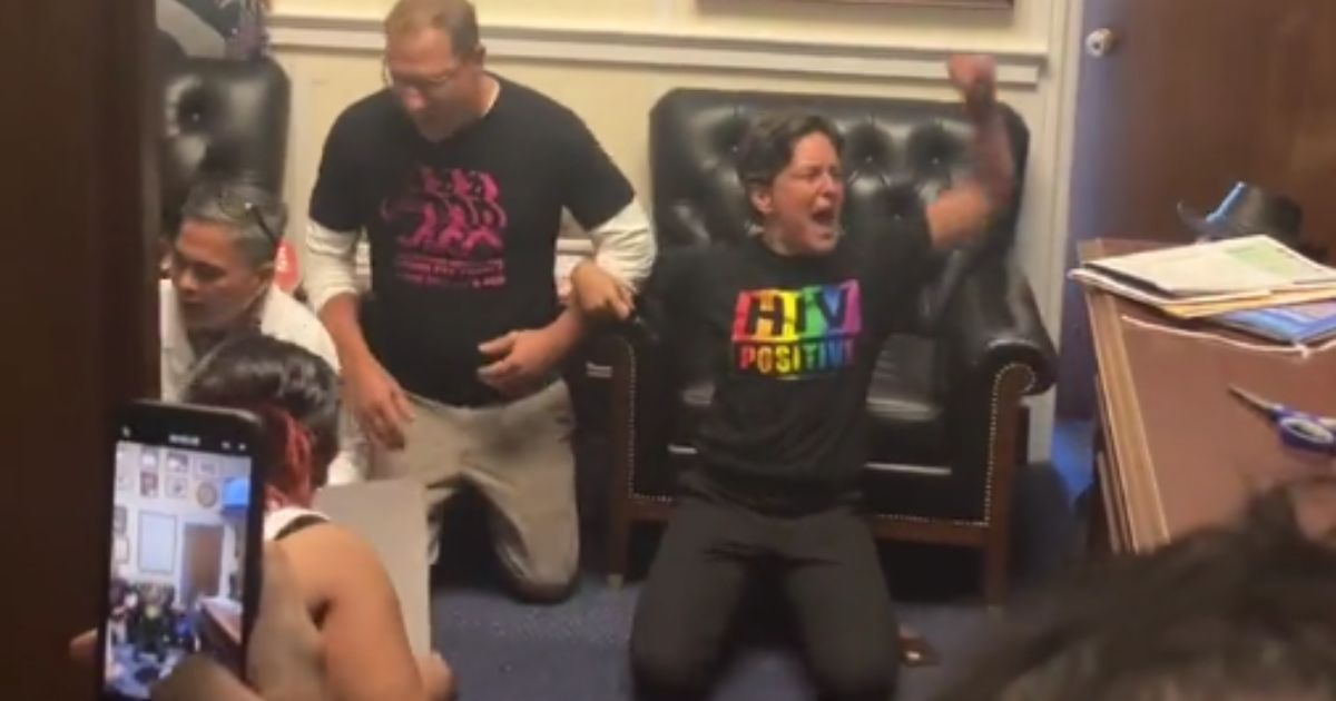 Screaming Protesters Storm McCarthy’s Capitol Office – Arrests Made ...