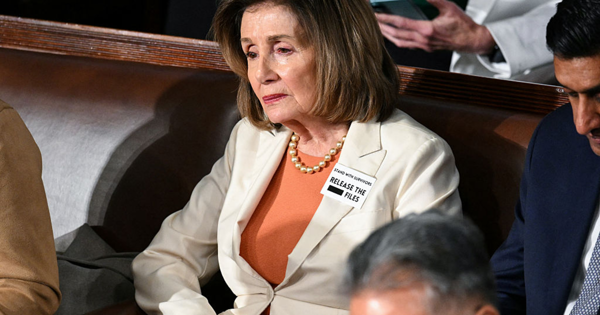Trump Jabs Pelosi While Pushing Insider Trading Ban — Independent ...