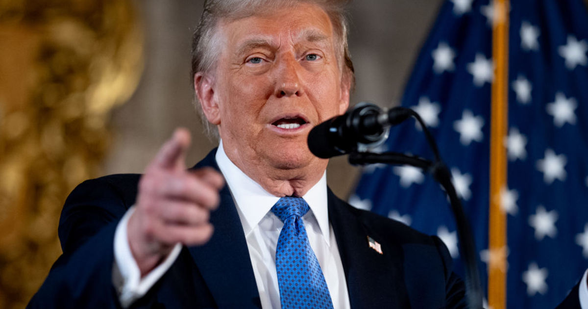 Trump Torches Governor for ‘Distorted’ Portrait: ‘Take It Down ...