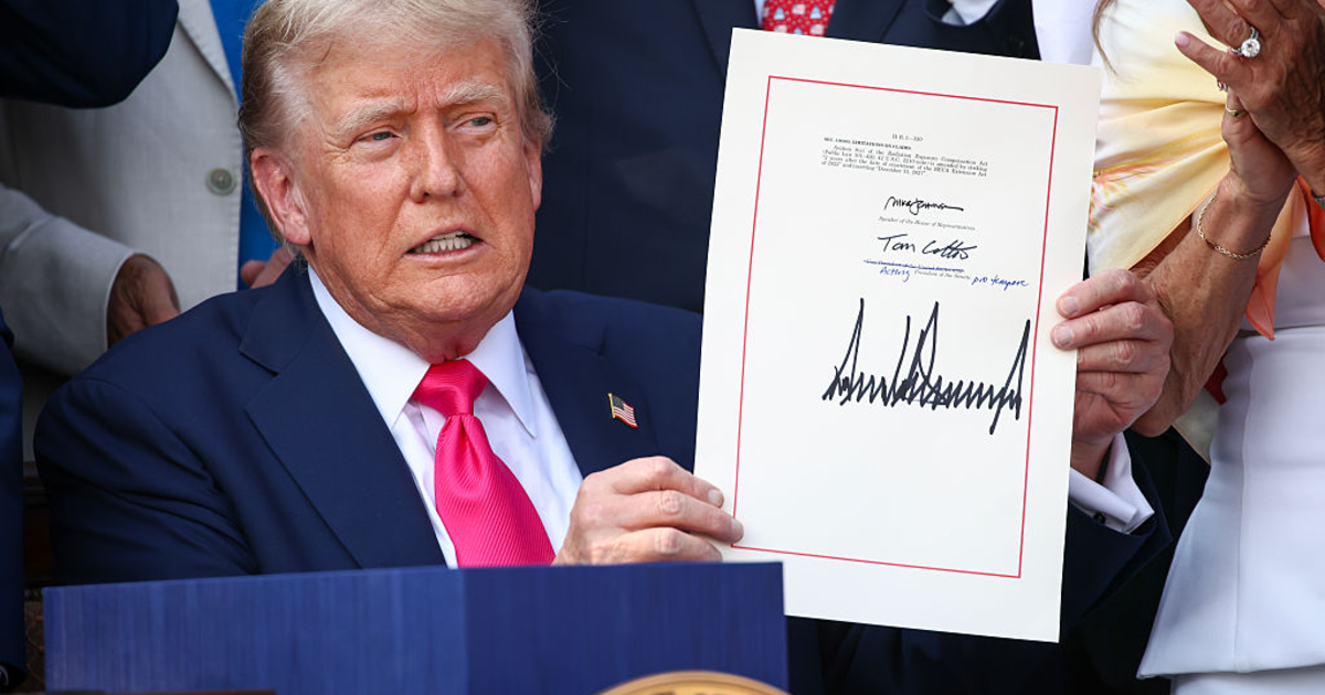 Trump’s Signature to Appear on Paper Currency — Independent Journal Review
