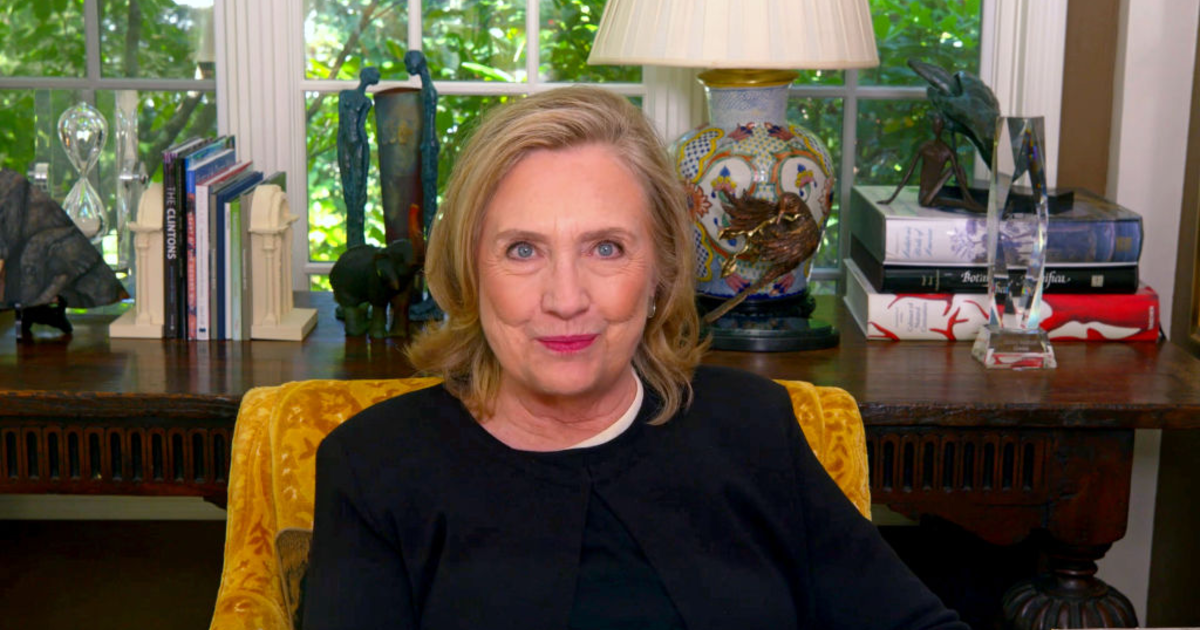 Watch: Hillary and Chelsea Clinton Panned for Cringeworthy ‘Carpool ...