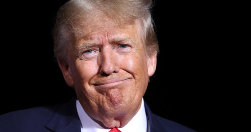 'Fired Up': Trump Adviser Says Ex-POTUS Is Still Planning to Make a ...