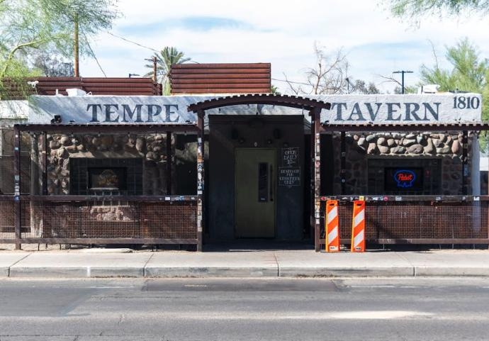 Arizona Bar Raid Results in 249 Arrests Says Police – IJR